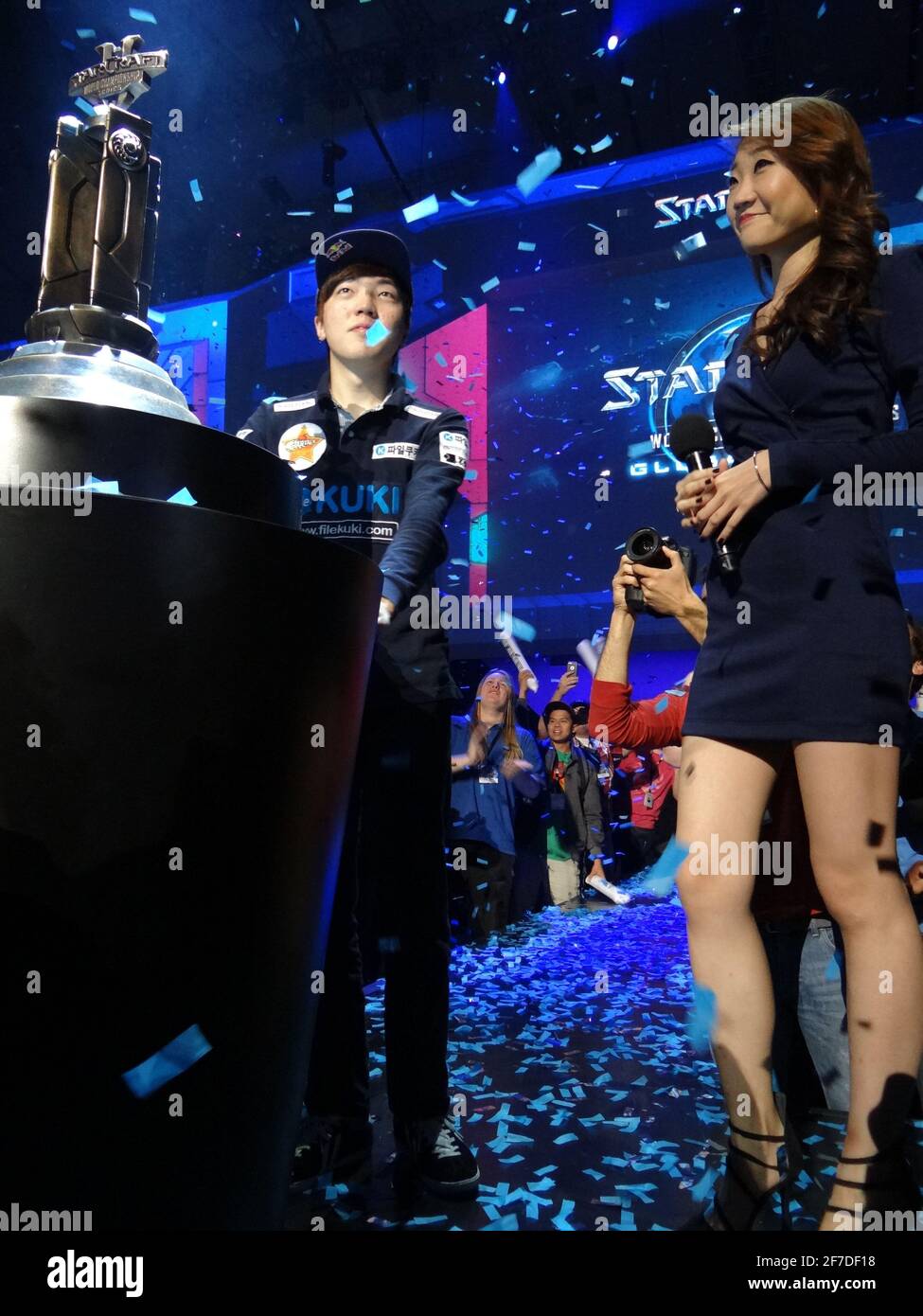 BlizzCon 2014 - StarCraft II WCS World Championship Finals - Lee "Life ...