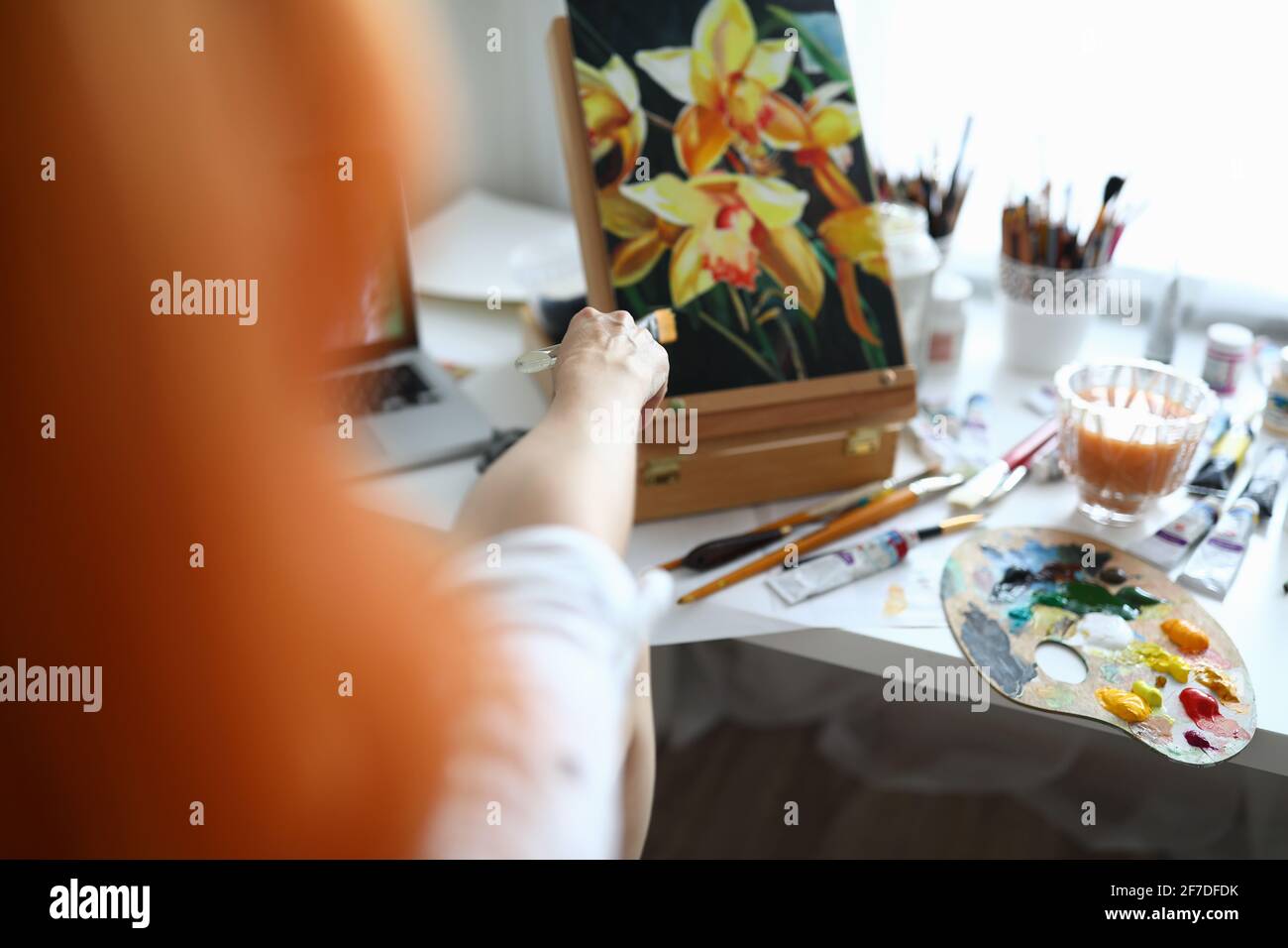 Creating picture hi-res stock photography and images - Alamy