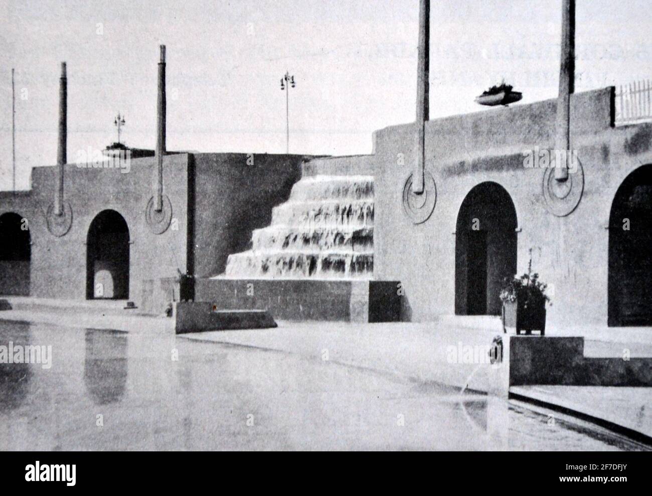 Finchley open air swimming pool hi-res stock photography and images - Alamy