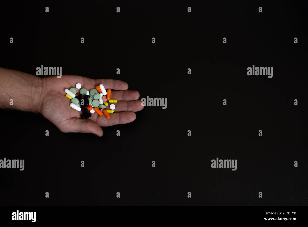 Empty handful hi-res stock photography and images - Alamy