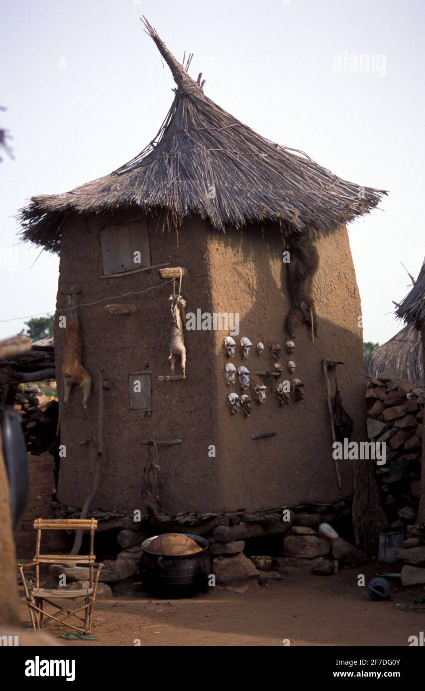 Dogon village mali huts hi-res stock photography and images - Alamy