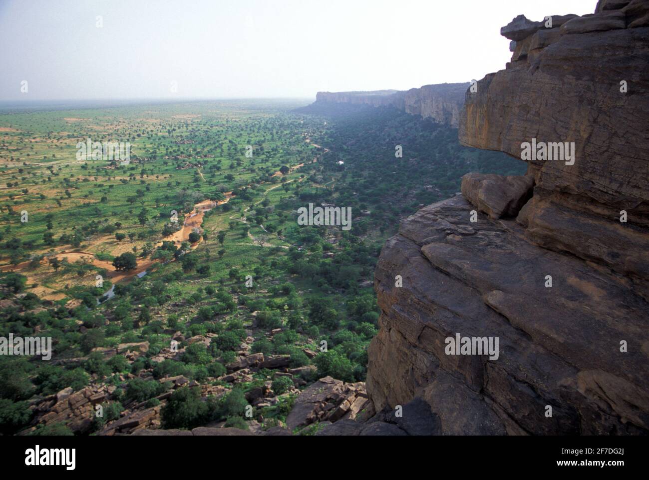 Bandiagara Escarpment , Dogon Country, Mali Stock Photo - Alamy
