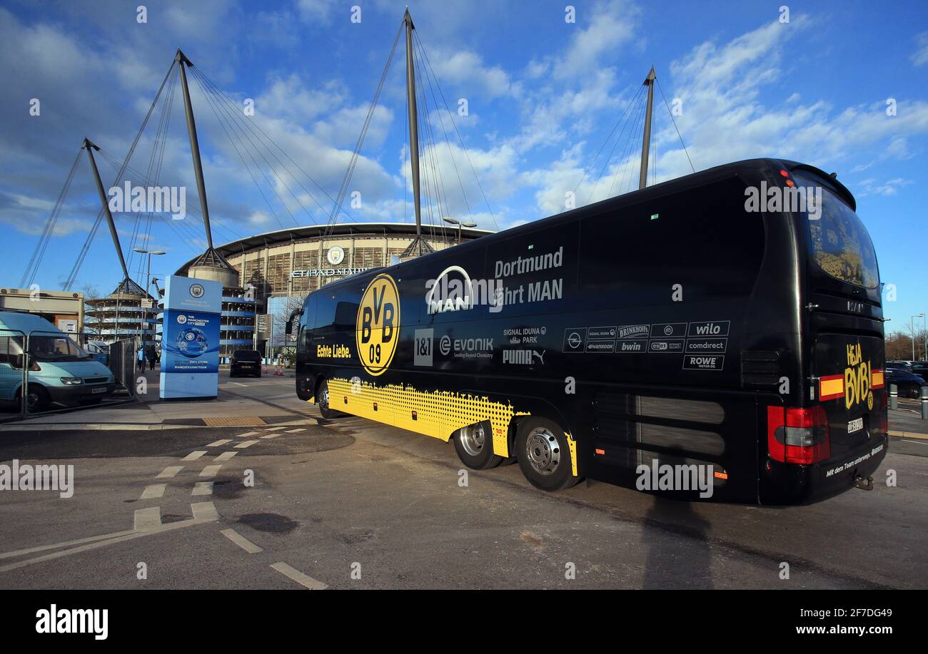 Manchester city team bus hi-res stock photography and images - Alamy