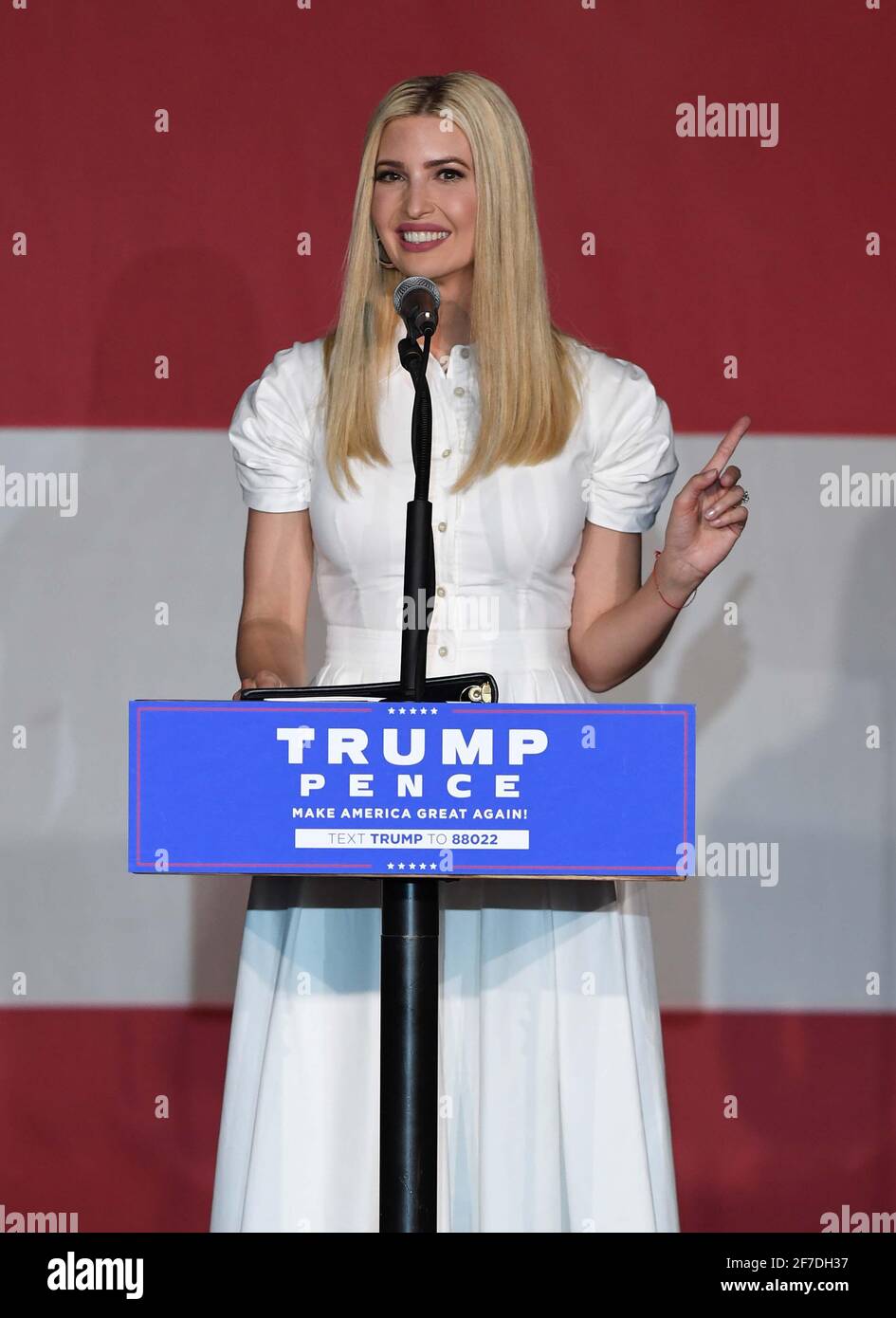 Miami - FL - 20201027- Ivanka Trump meets with students at the SLAM ...