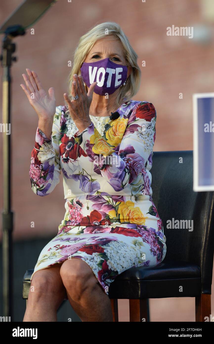 Boca Raton - FL - 20201005 - Dr Jill Biden attend a Drive-In Rally ...