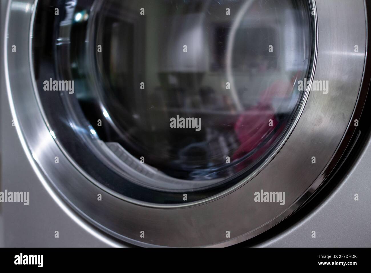Tumble dryer hi-res stock photography and images - Alamy