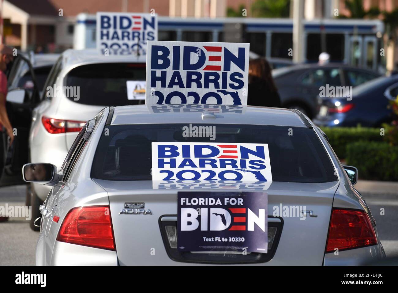 Boca Raton - FL - 20201005-Dr Jill Biden attends a Drive-In Rally ...