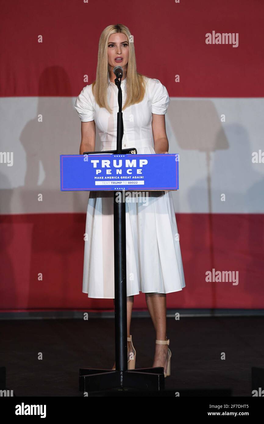 Miami - FL - 20201027- Ivanka Trump meets with students at the SLAM ...