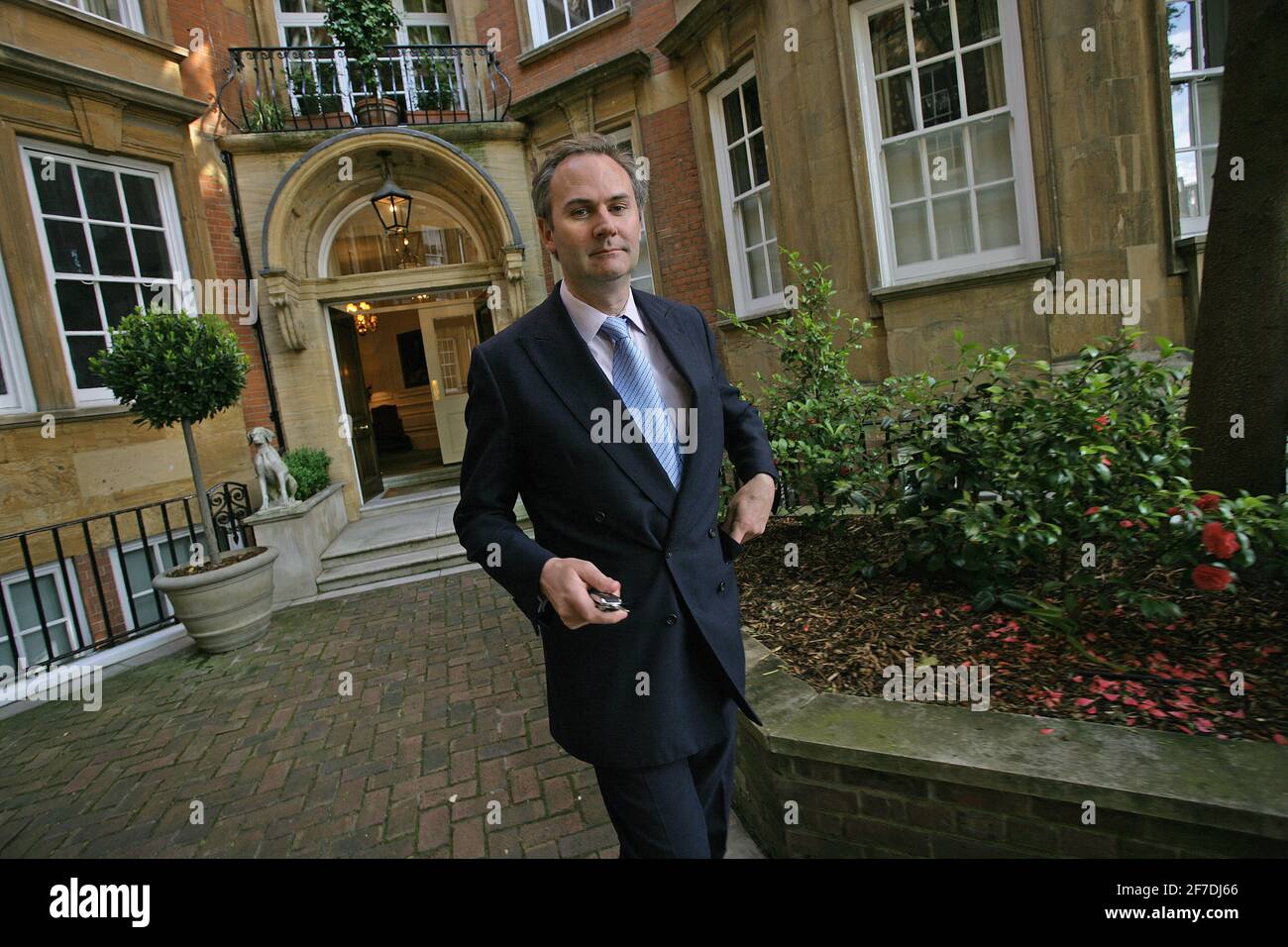 William cash hi-res stock photography and images - Alamy