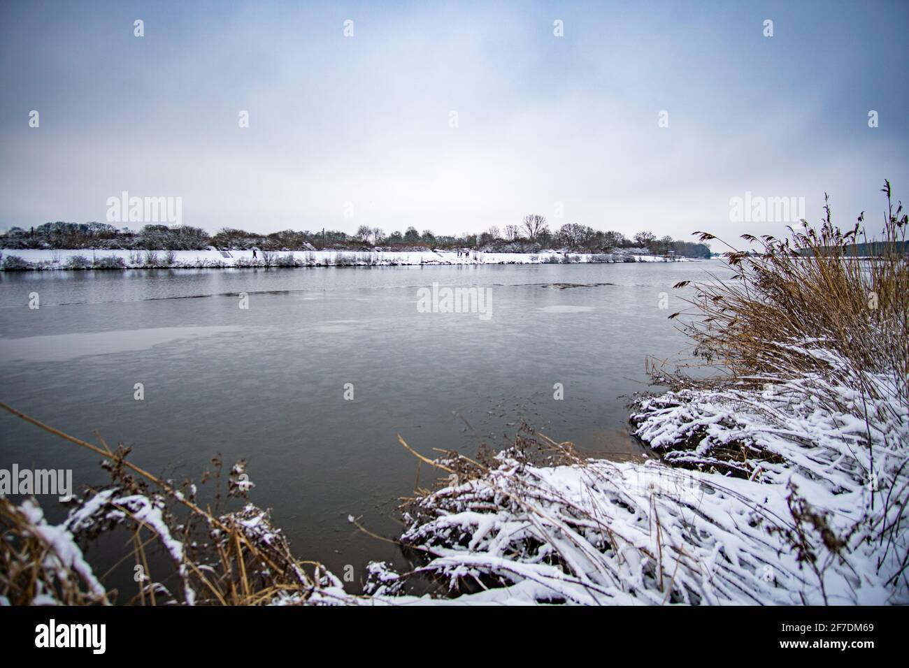 Bremen lake hi-res stock photography and images - Alamy