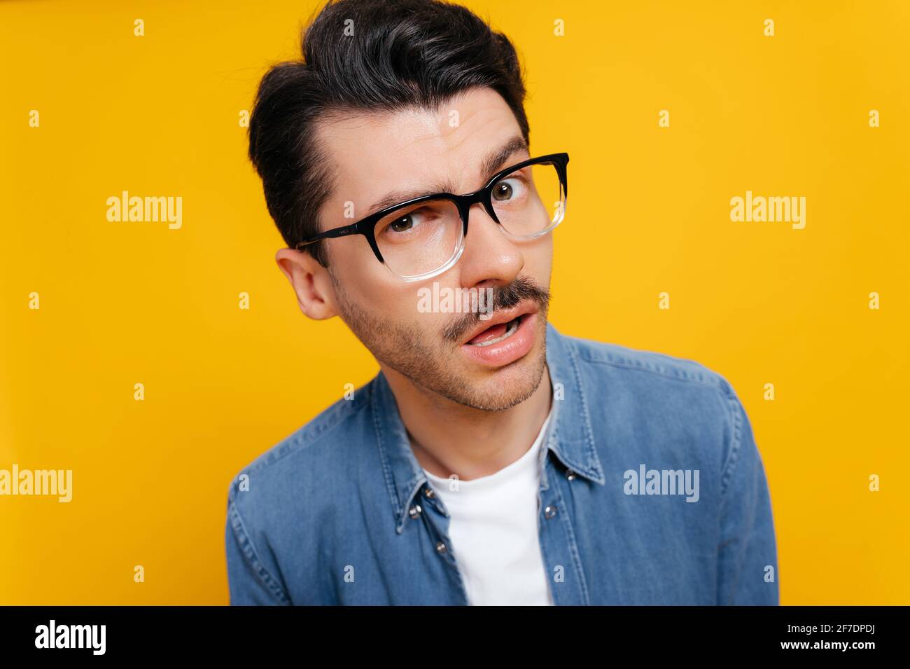 Surprised caucasian man looking camera hi-res stock photography and ...