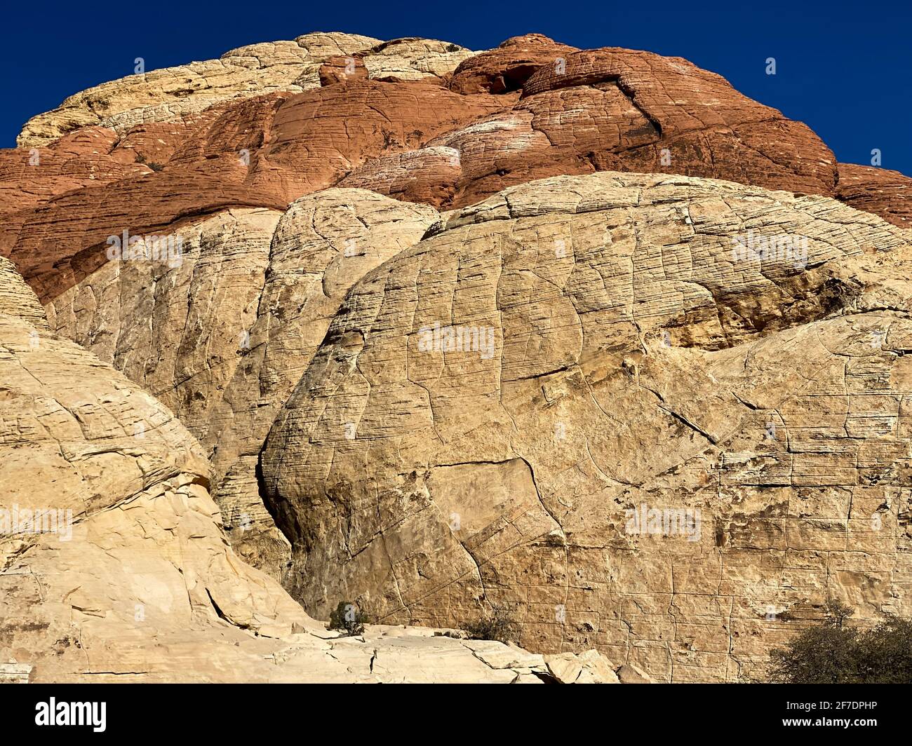 Red Rock Canyon National Conservation Area lies in Nevada’s Mojave ...