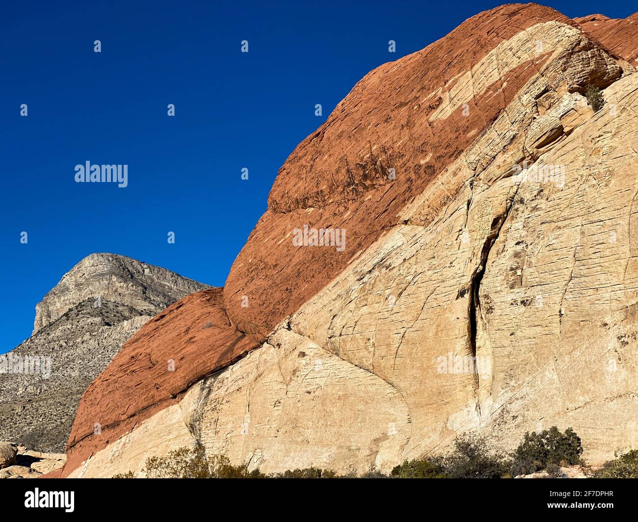 Red Rock Canyon National Conservation Area lies in Nevada’s Mojave ...