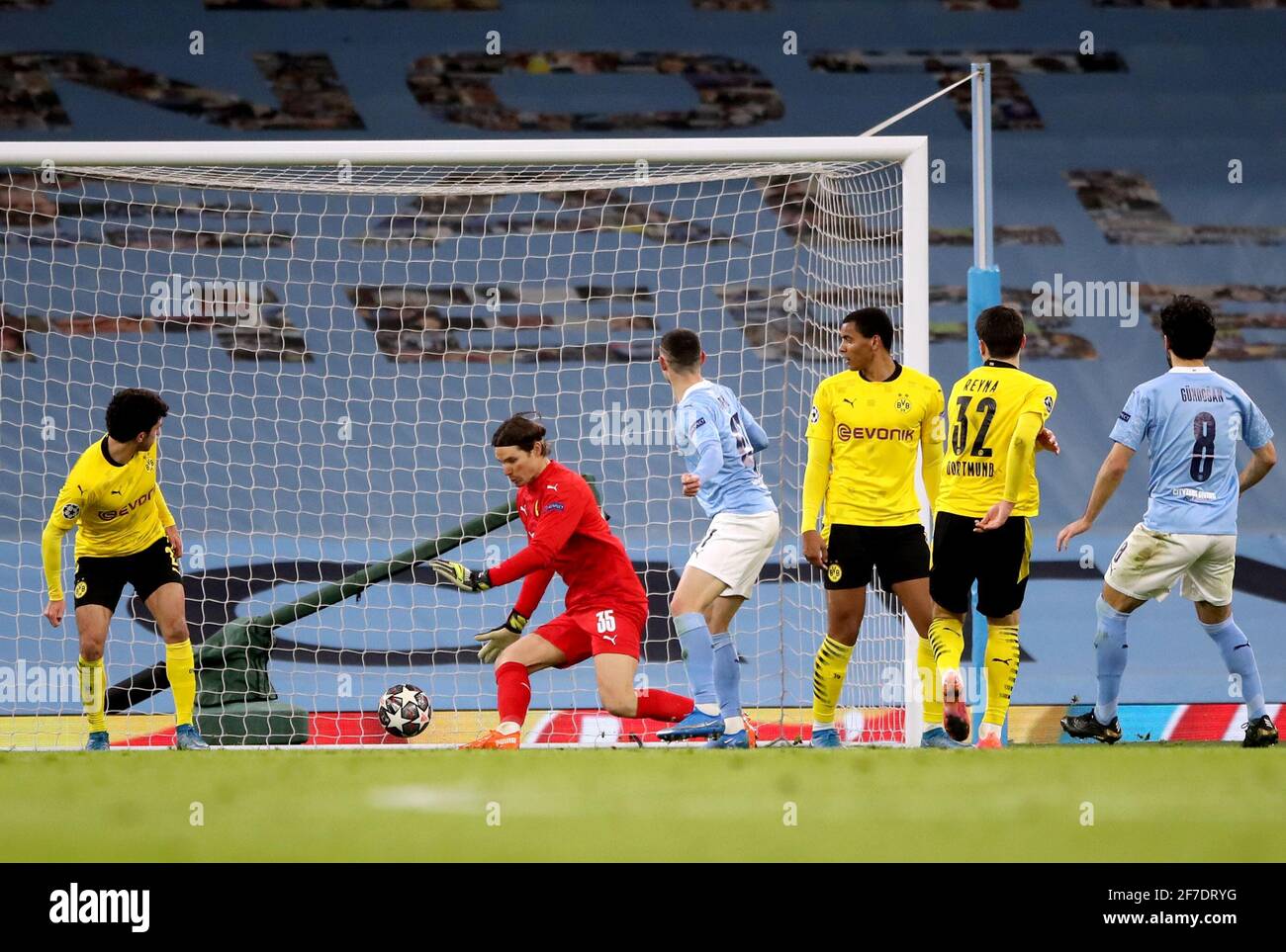 Marwin hitz hi-res stock photography and images - Alamy