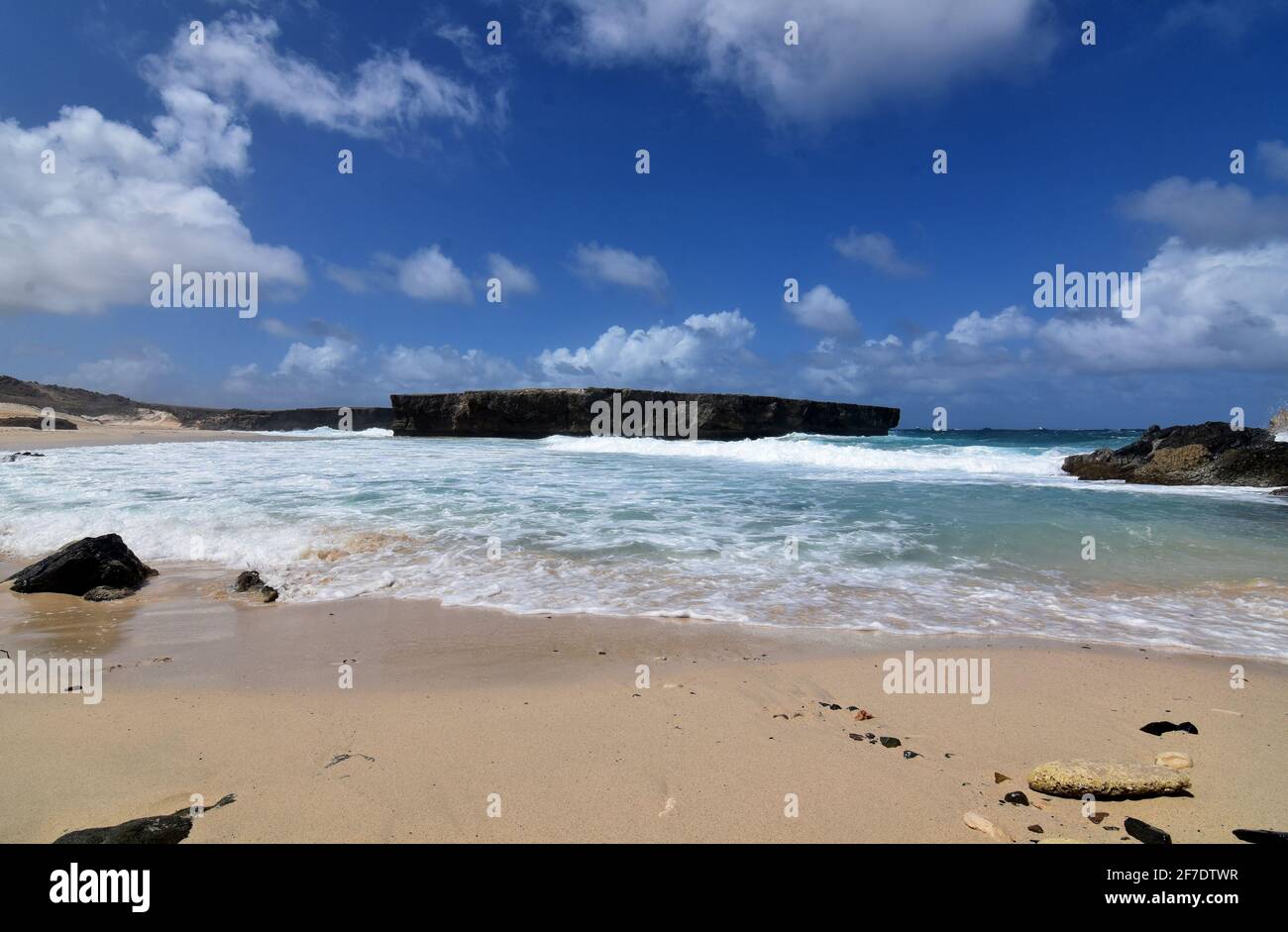 Stunning view of deserted beach in the Caribbean Stock Photo - Alamy