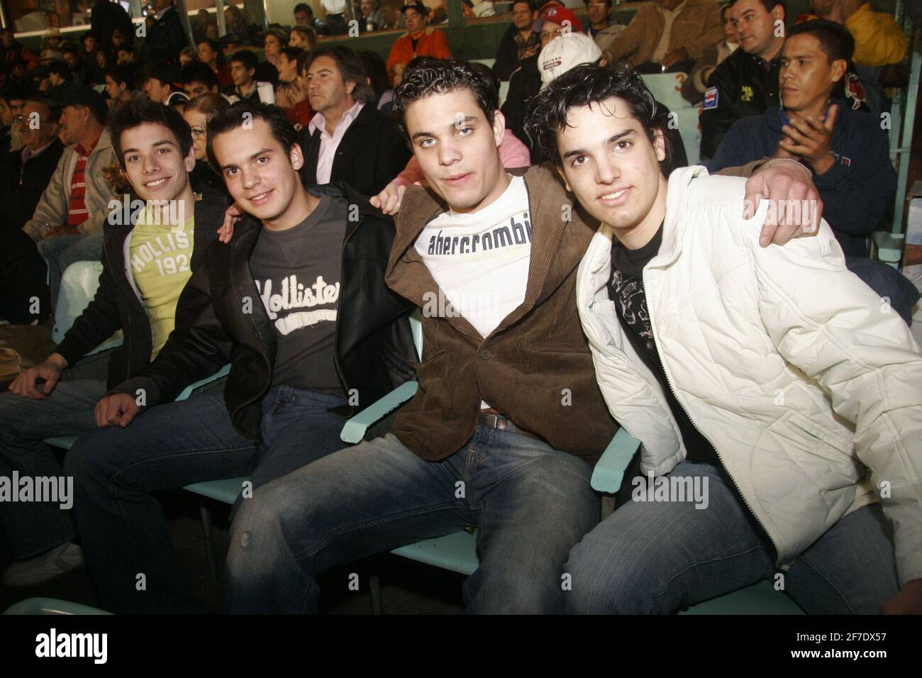 Asistentes al Beisbol. Ernesto Escalante, Luis Acosta, Luis Rivera y ...