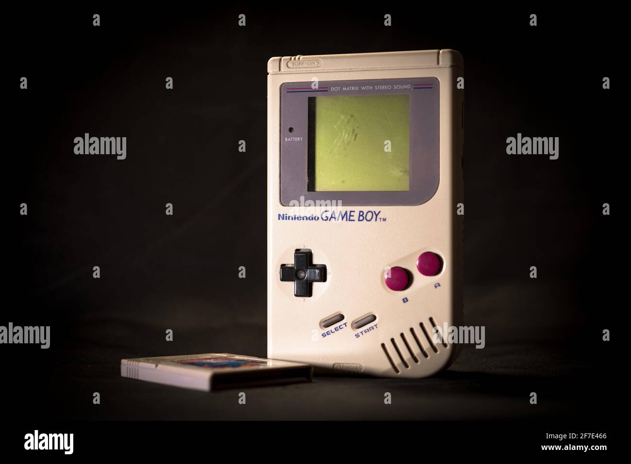 Nintendo game boy playing hi-res stock photography and images - Alamy