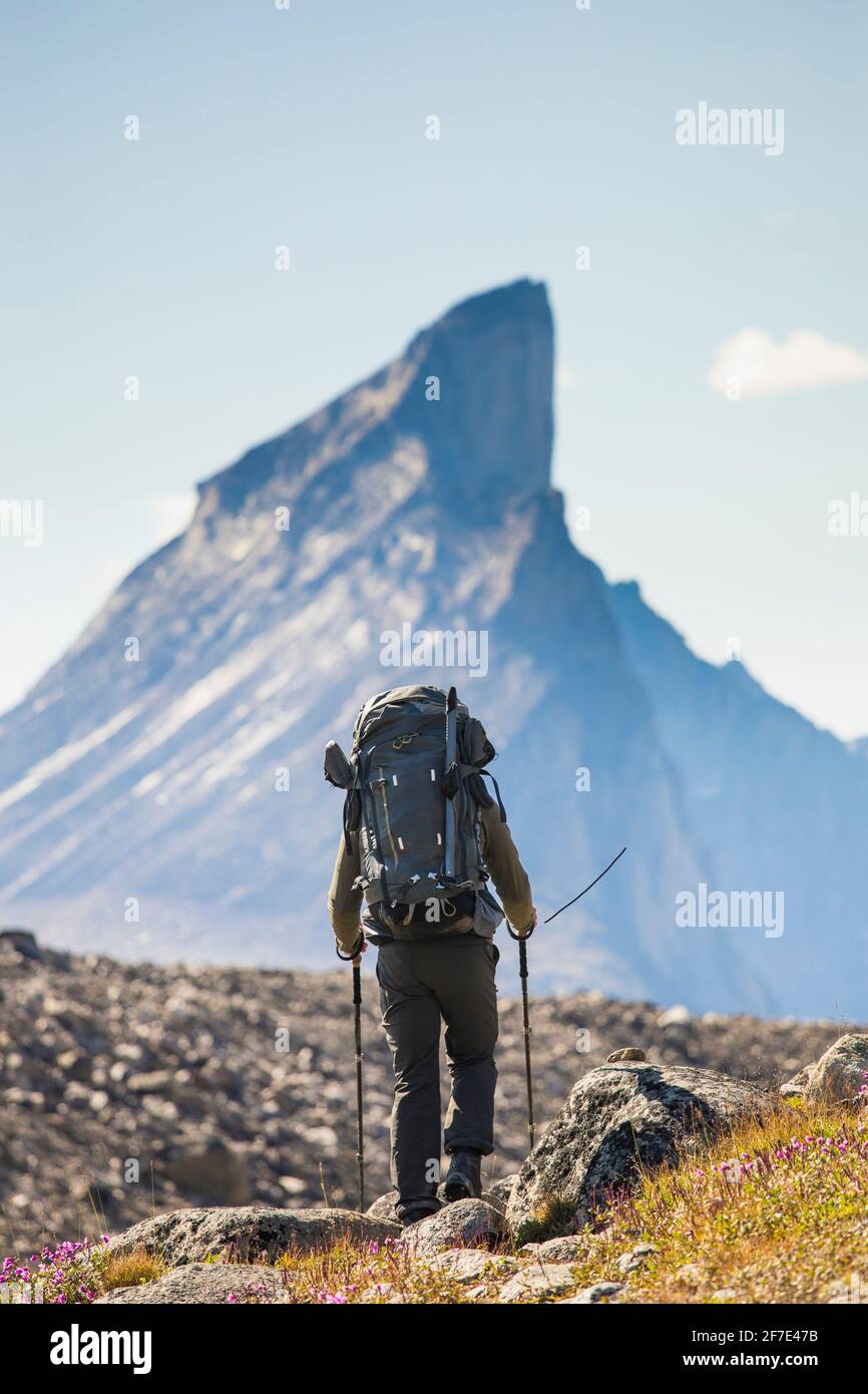 Mount thor baffin island hi-res stock photography and images - Alamy