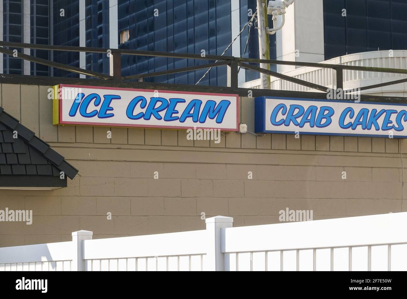 Ice Cream Signage High Resolution Stock Photography and Images - Alamy