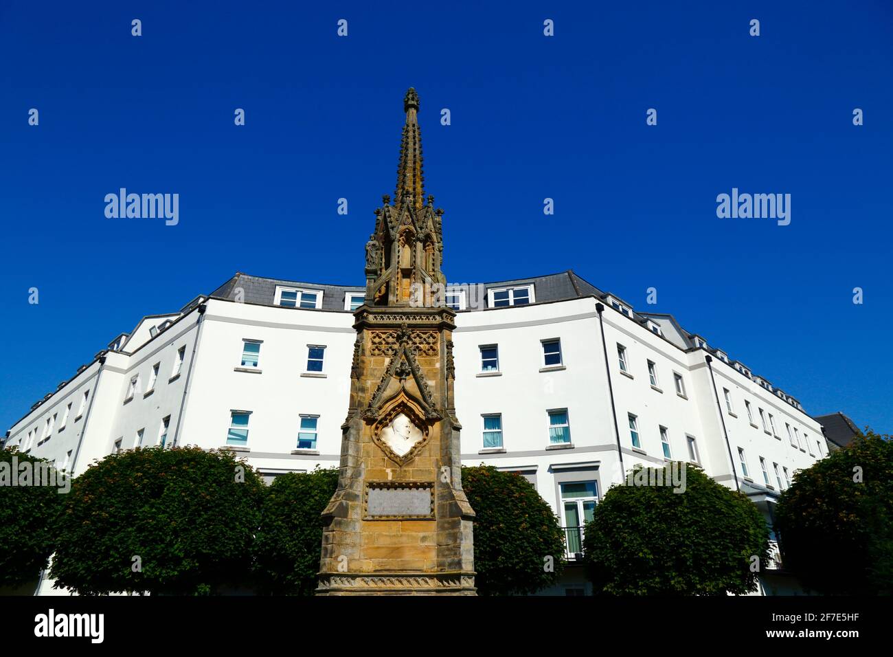 Edward Hoare memorial on corner of Culverden Park and St John's Road ...