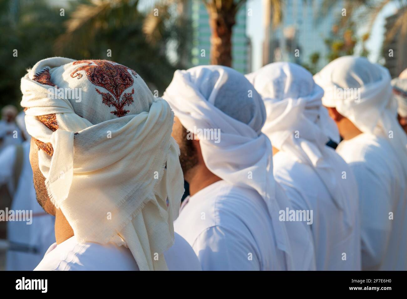 Bedouin traditional clothes hi-res stock photography and images - Alamy