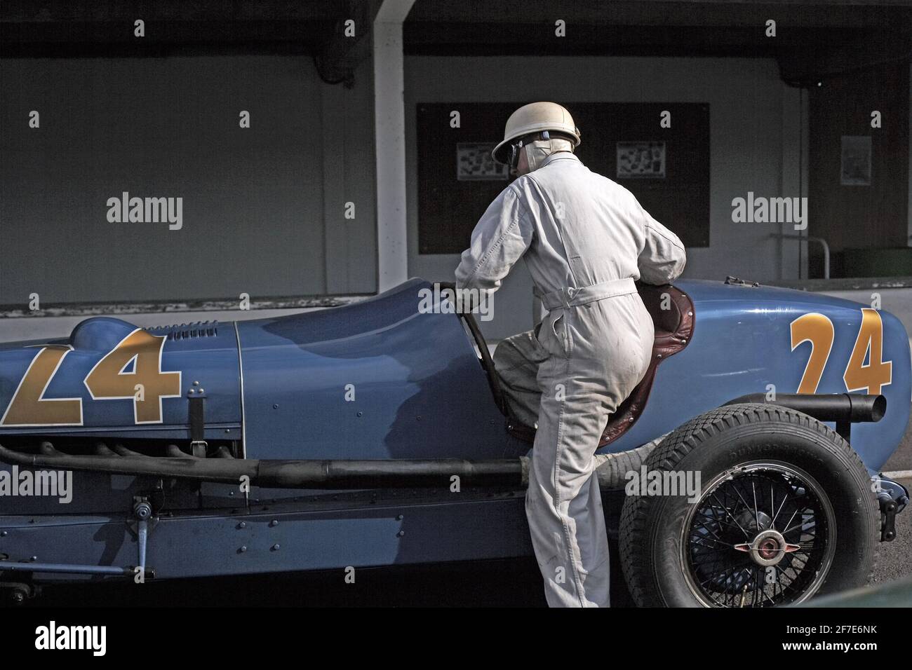 Vintage indy car hi-res stock photography and images - Alamy