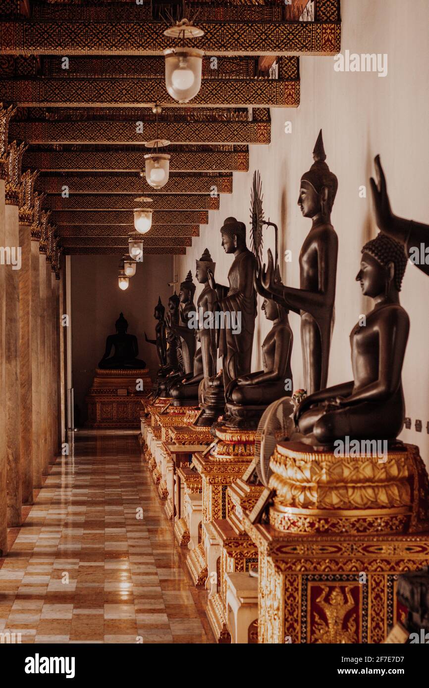 buddha statues inside a temple Stock Photo - Alamy