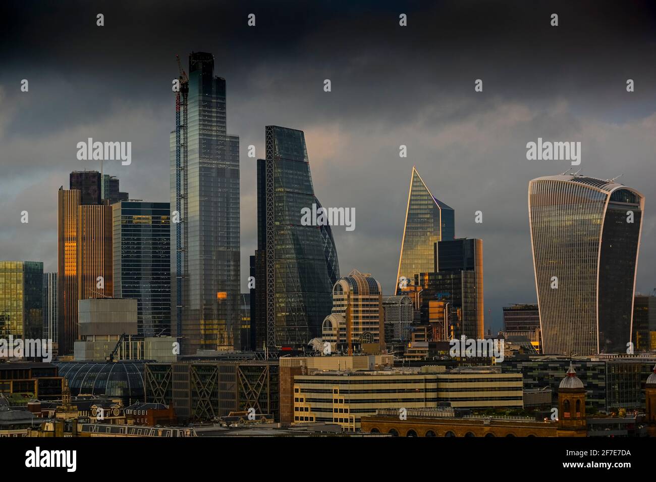 London Cityscape by night Stock Photo - Alamy
