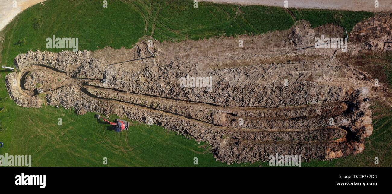 Pit trench hi-res stock photography and images - Alamy