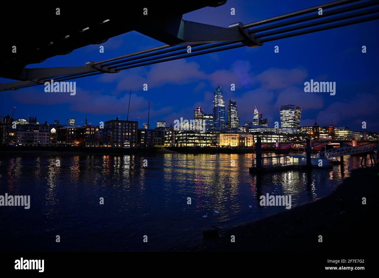 London Cityscape by night Stock Photo - Alamy