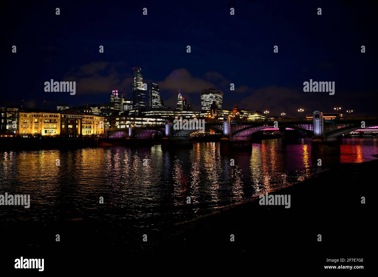 London Cityscape by night Stock Photo - Alamy