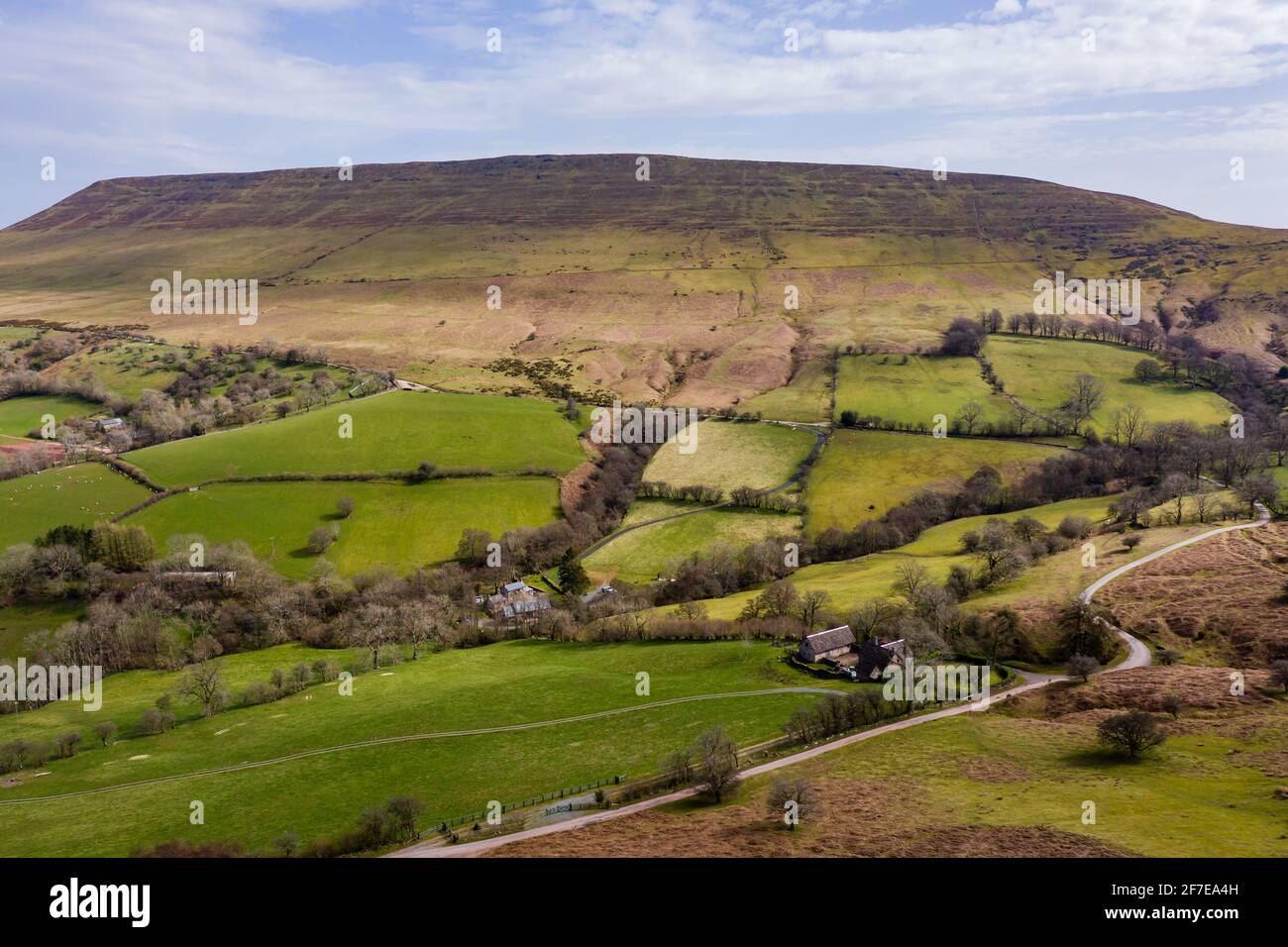 Hills wales welsh english border hi-res stock photography and images ...