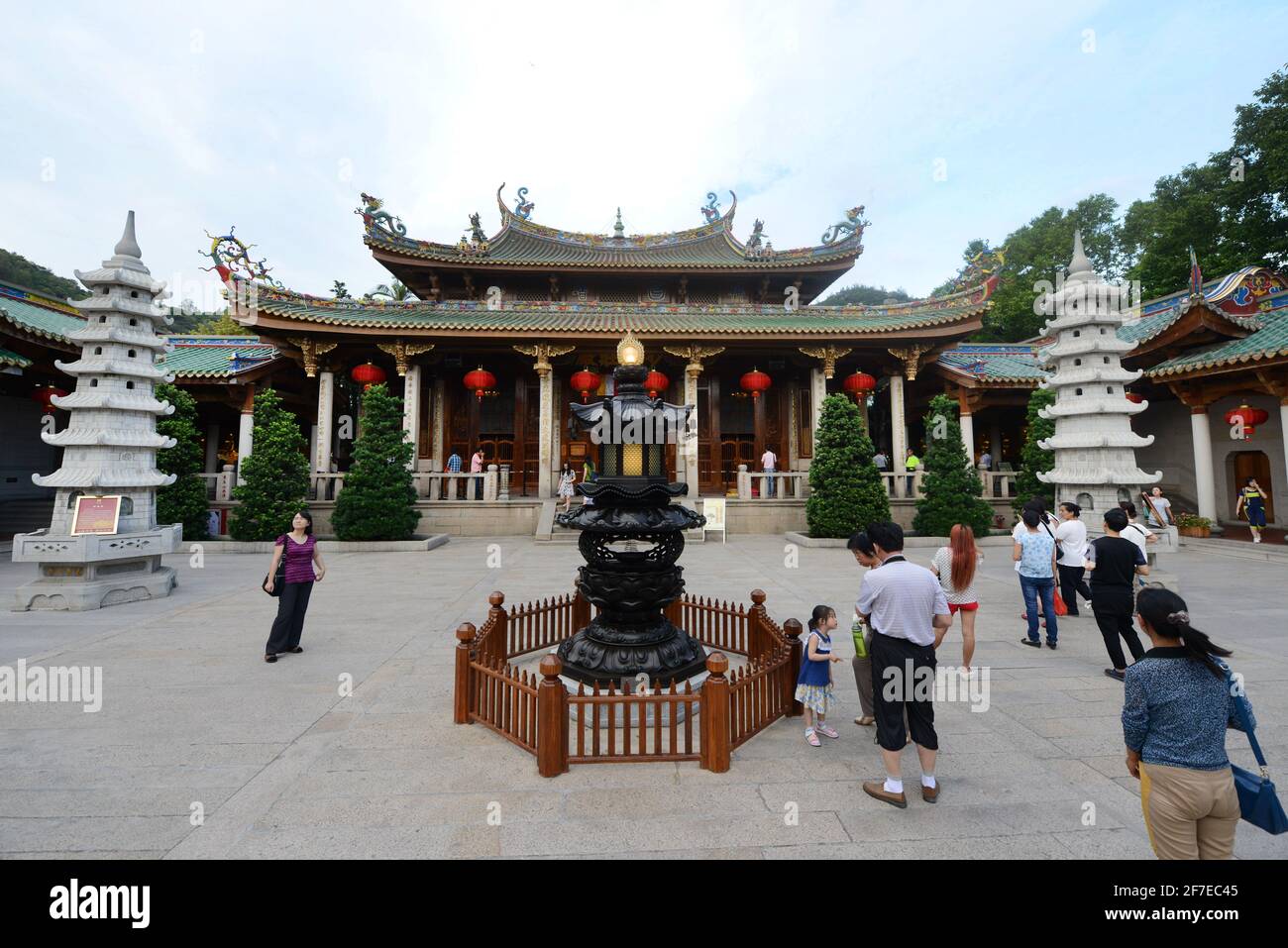 Nanputuo temple in xiamen hi-res stock photography and images - Alamy