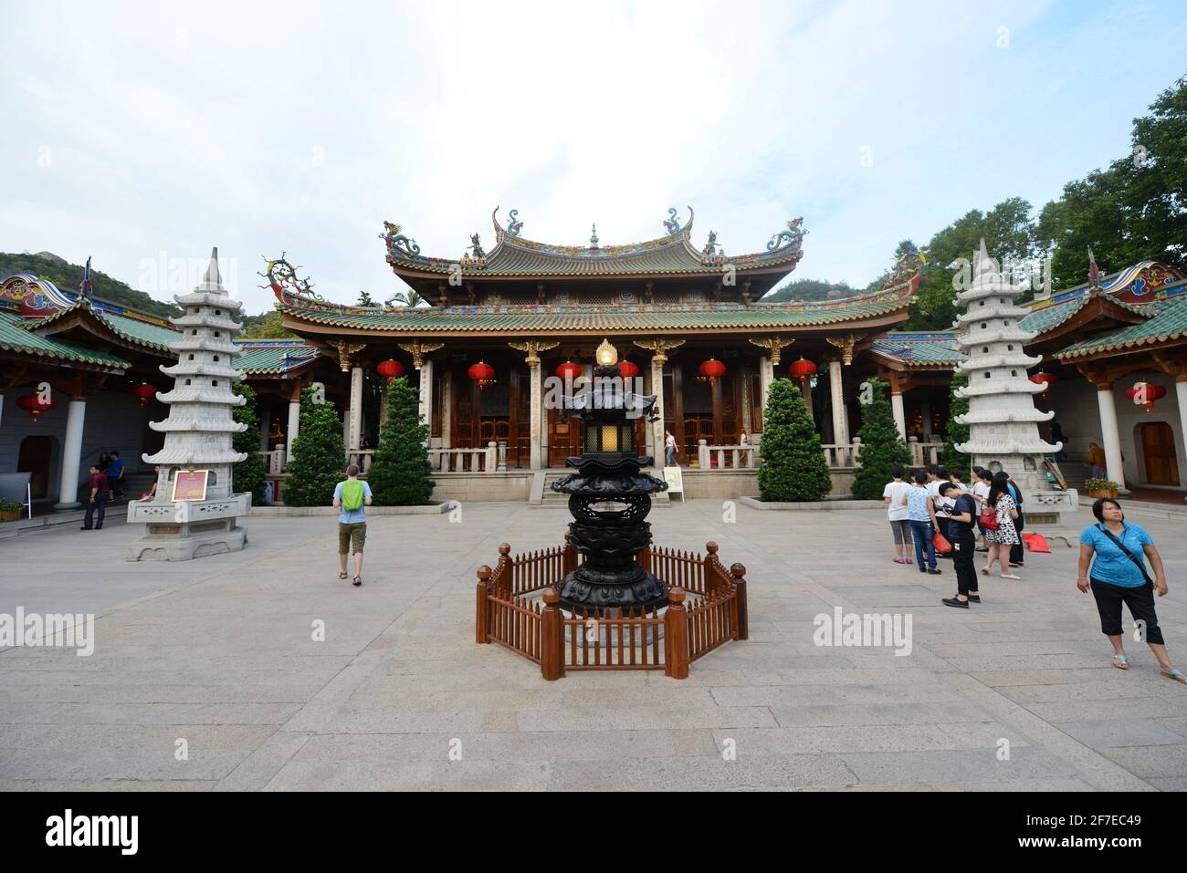 Nanputuo temple in xiamen hi-res stock photography and images - Alamy