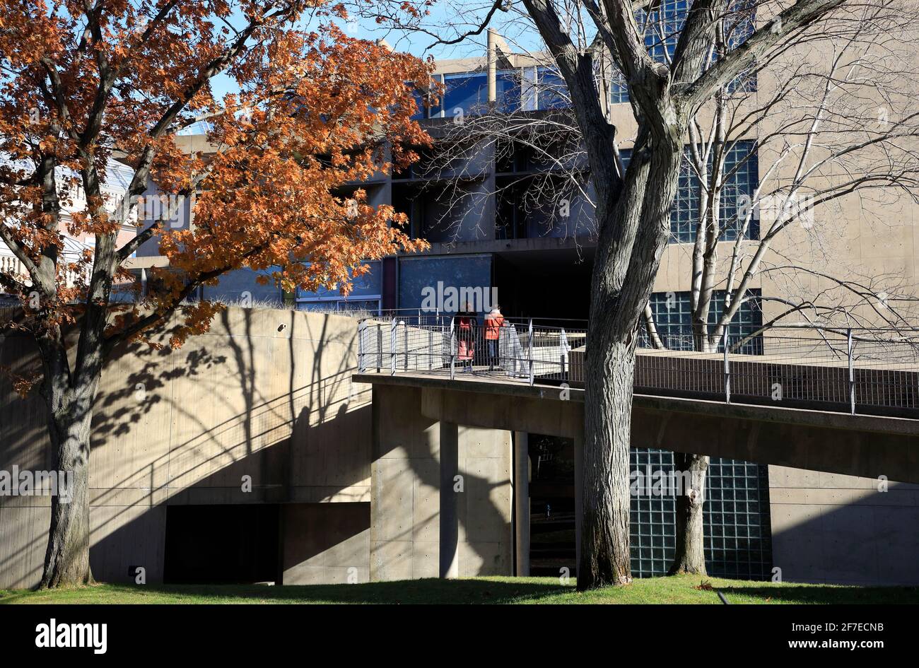 Carpenter Center for the Visual Arts designed by Le Corbusier in ...