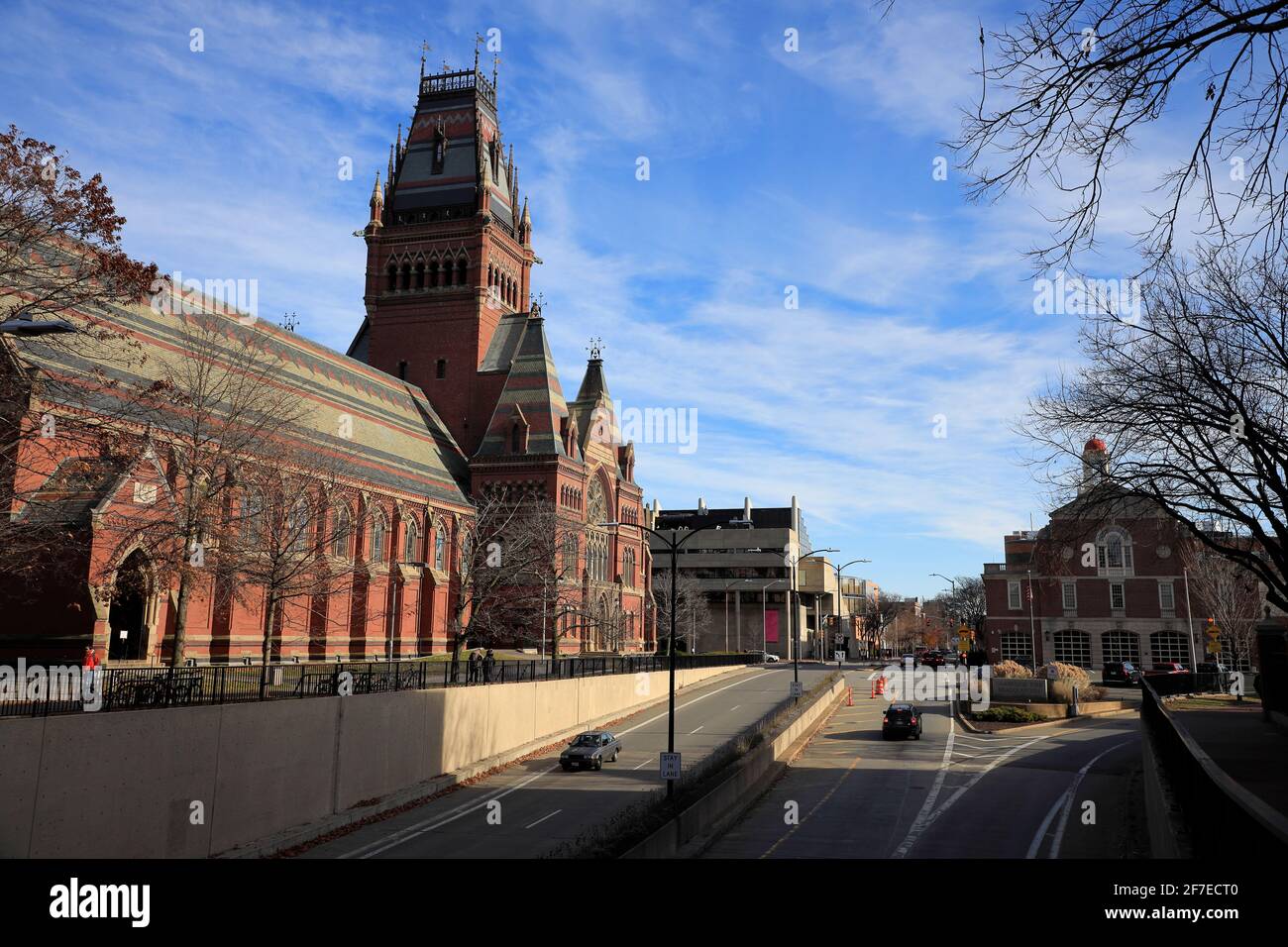 Harvard memorial hall victorian architecture hi-res stock photography ...