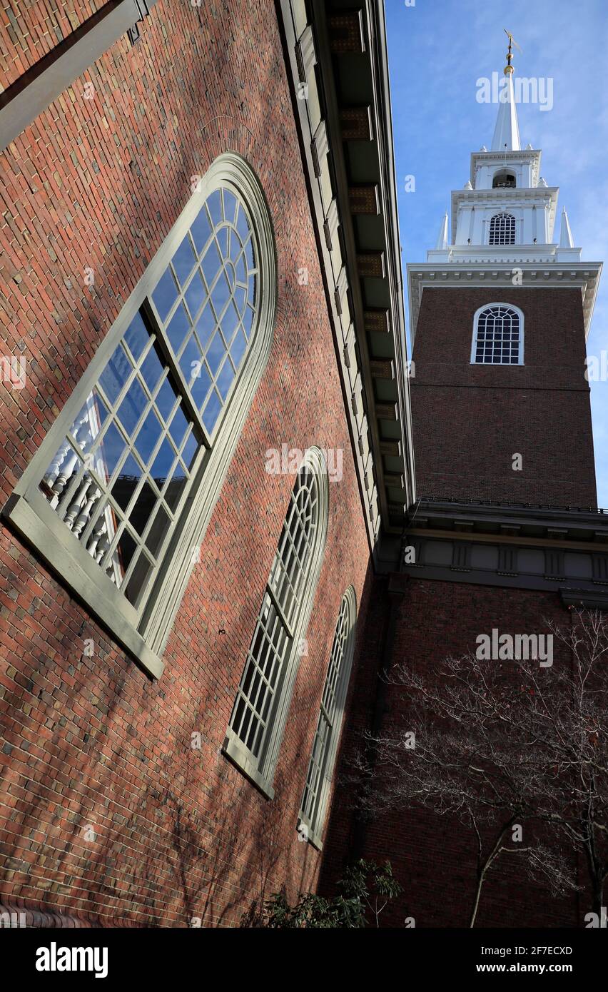 New bell yard hi-res stock photography and images - Alamy