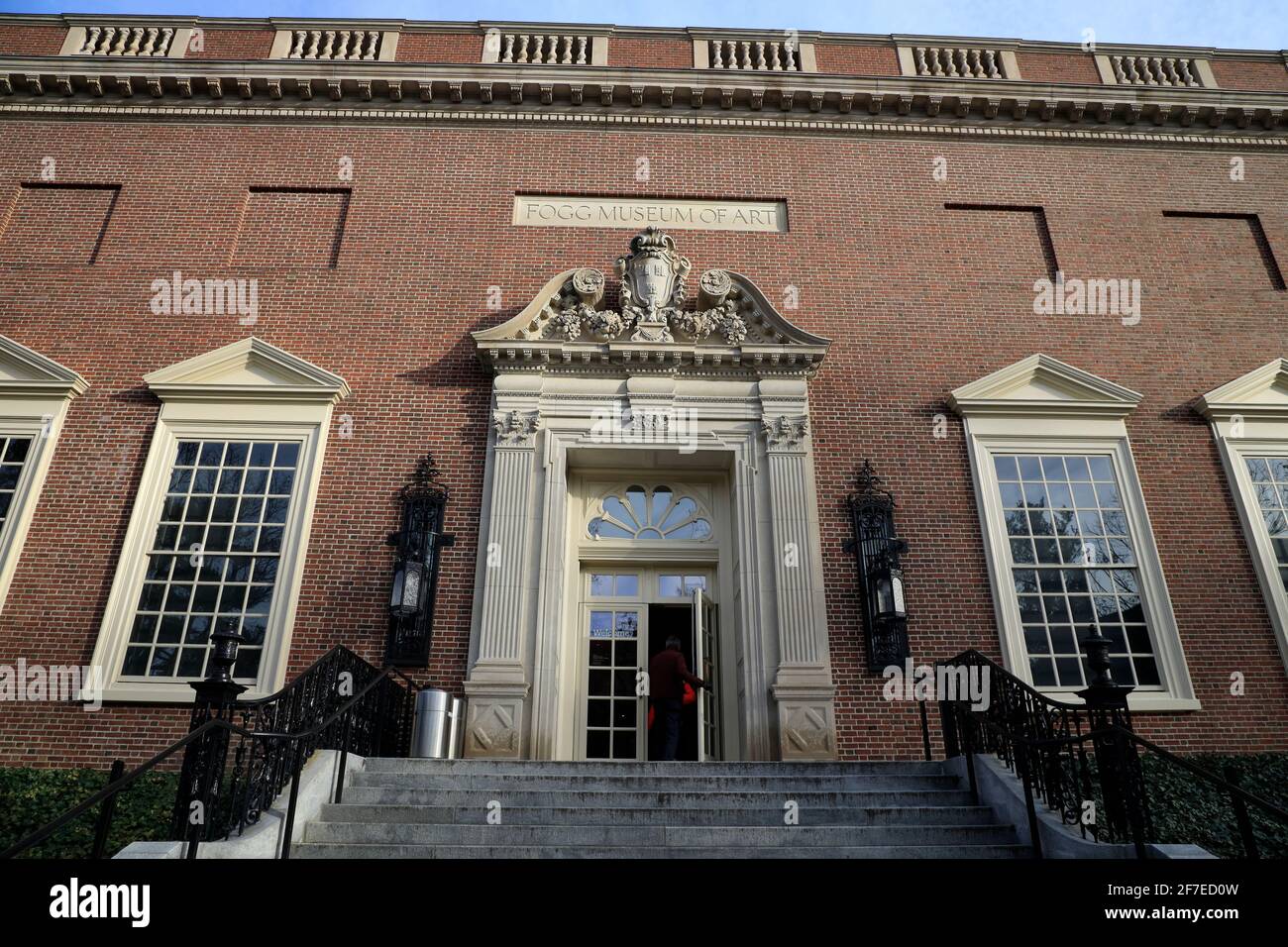Exterior view of the Fogg Museum.Harvard Art Museum.Cambridge ...