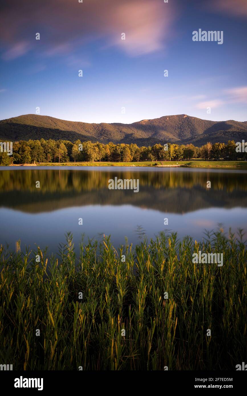 Arrowhead lake virginia hi-res stock photography and images - Alamy