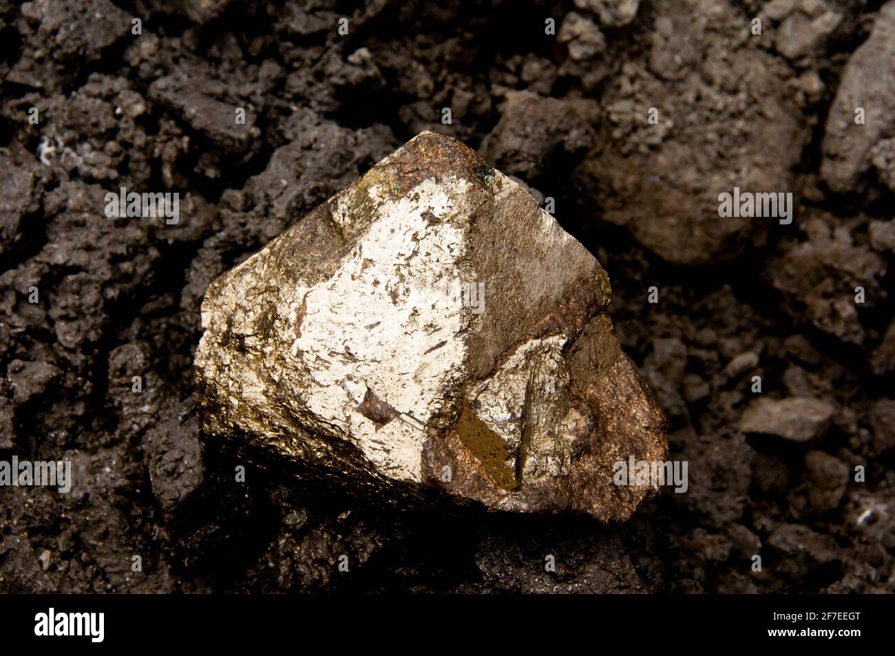 Copper ore sample hi-res stock photography and images - Alamy