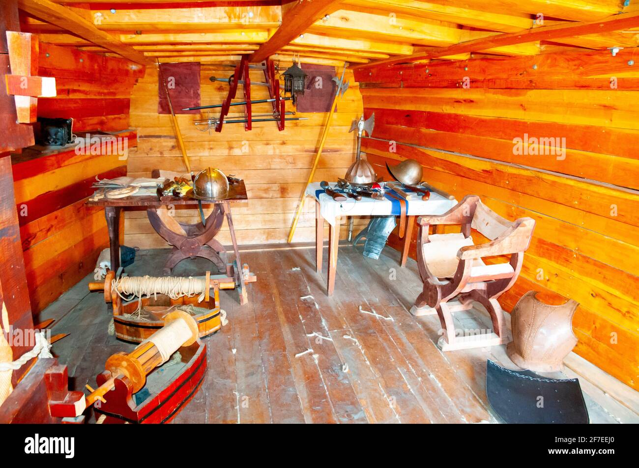 Old ship cabin hi-res stock photography and images - Alamy
