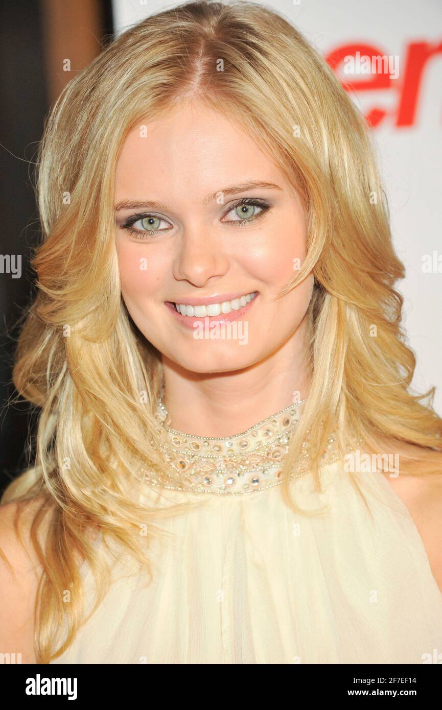 Sara Pullen's Instagram, Twitter & Facebook on IDCrawl