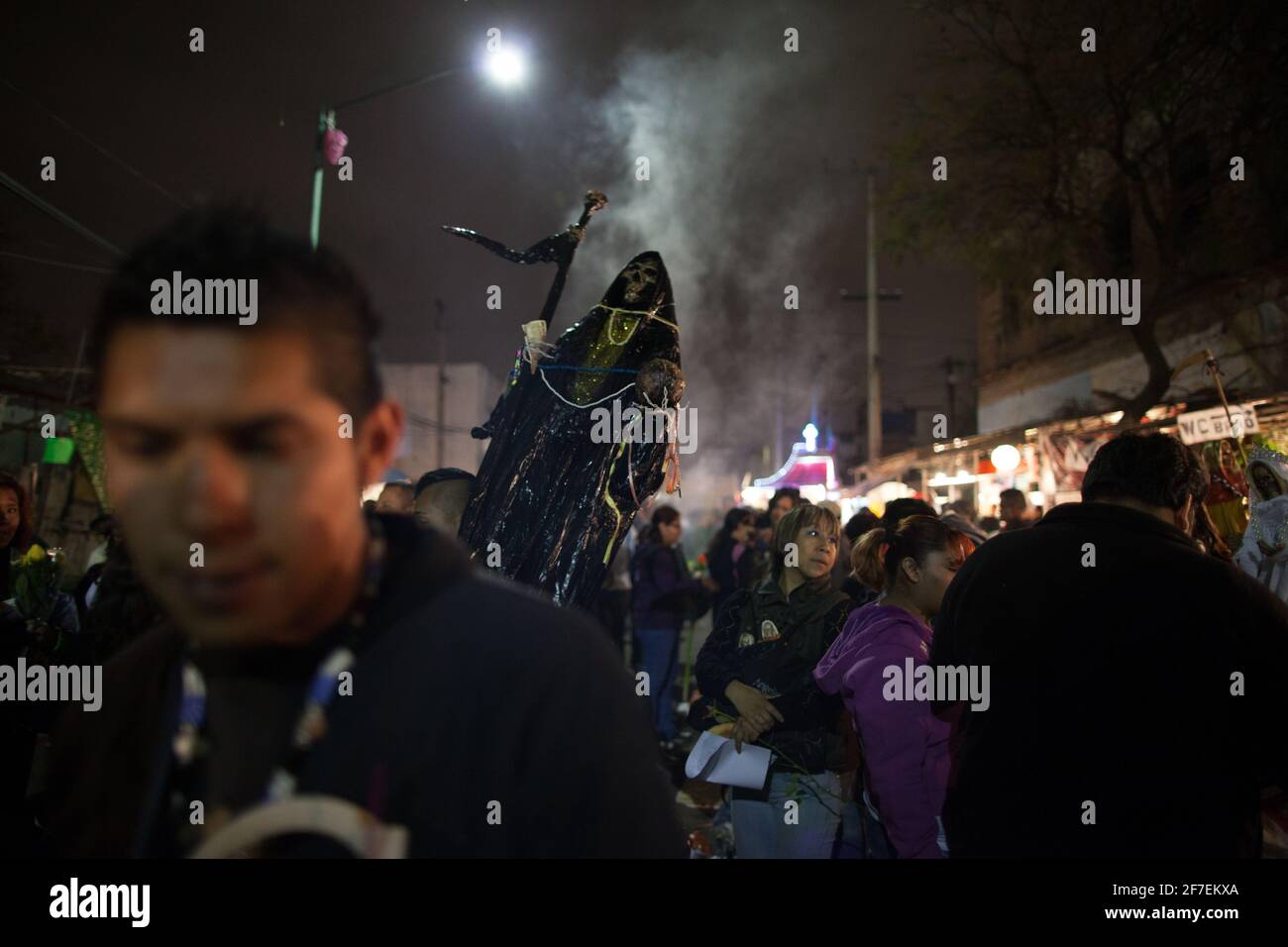 Catholic veneration of the dead hi-res stock photography and images - Alamy