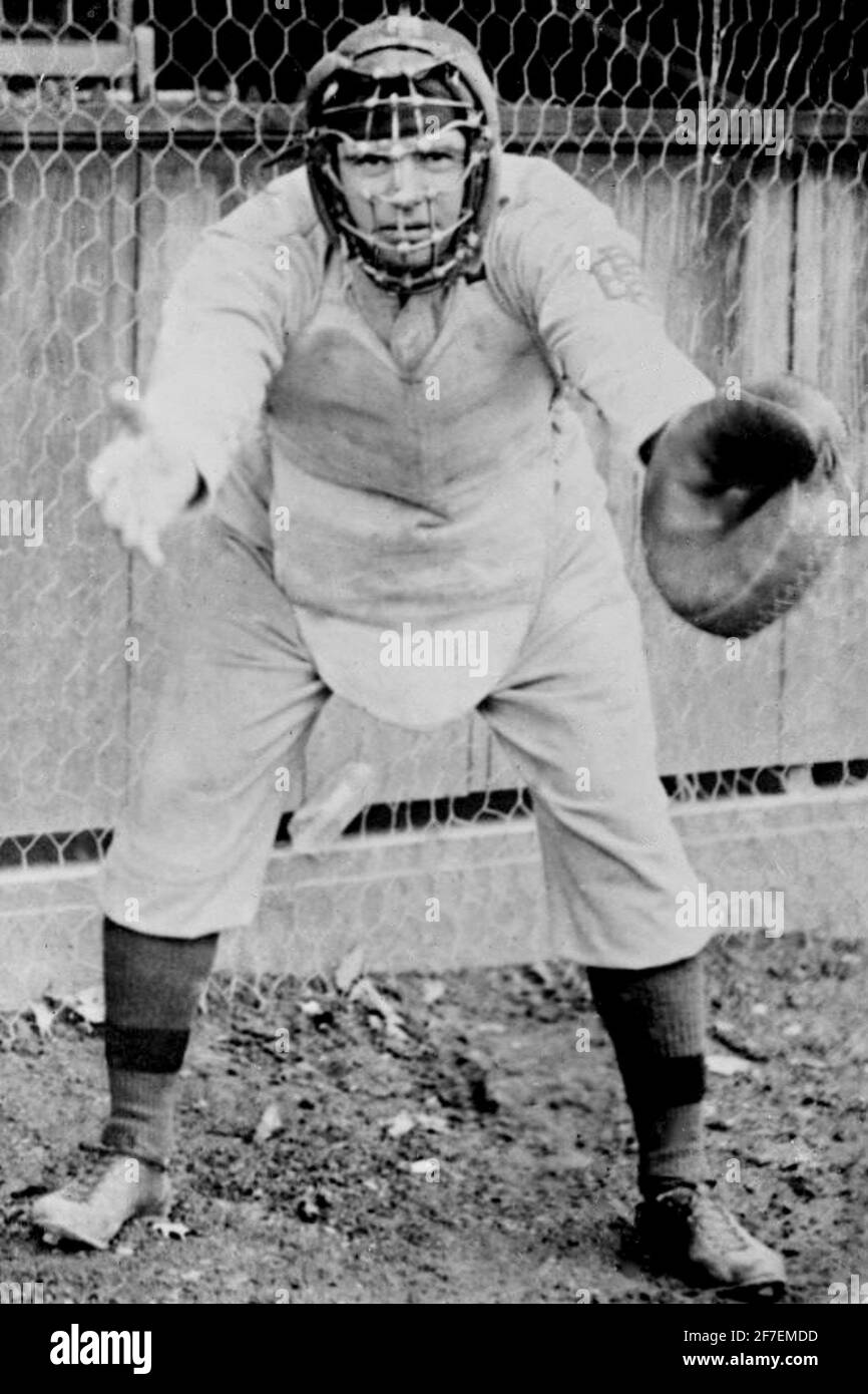 Baseball vintage catcher hi-res stock photography and images - Alamy