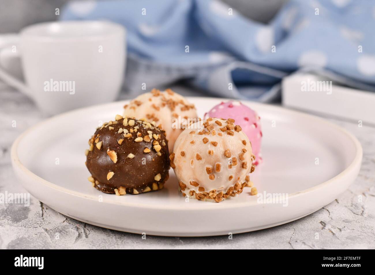 Birthday cake ball hi-res stock photography and images - Alamy