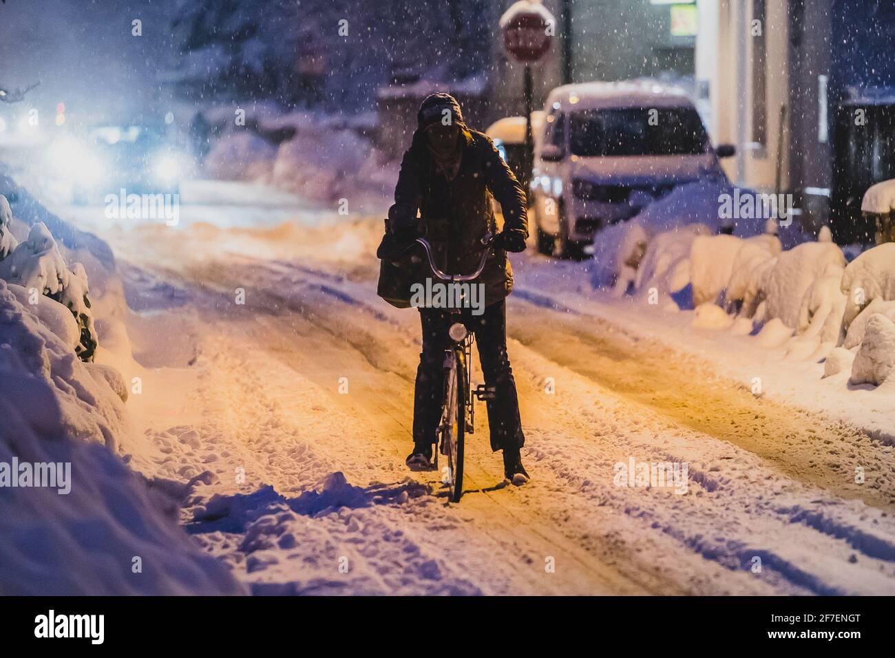 White night cycling hi-res stock photography and images - Alamy