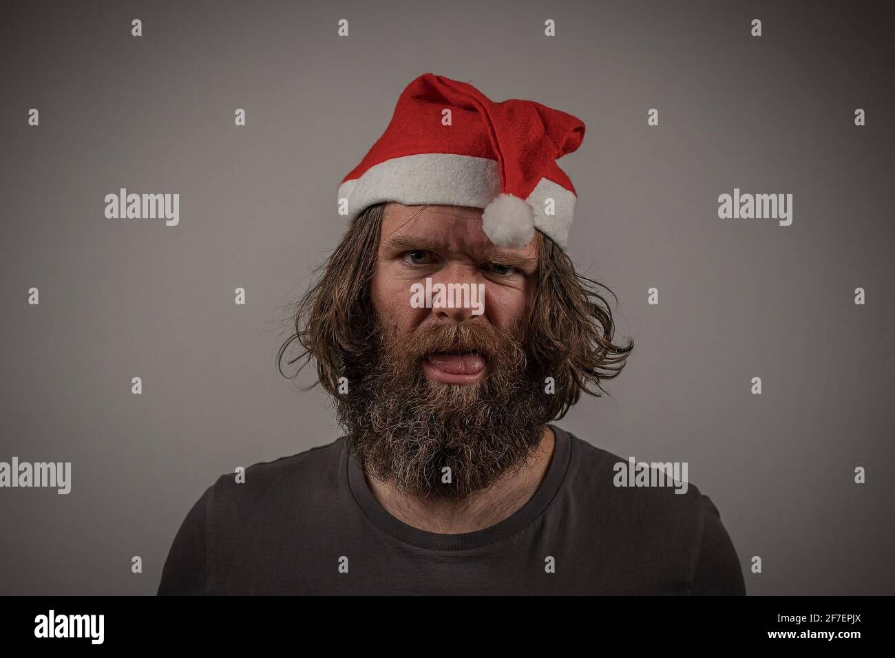 Old man with beard drunk hi-res stock photography and images - Alamy