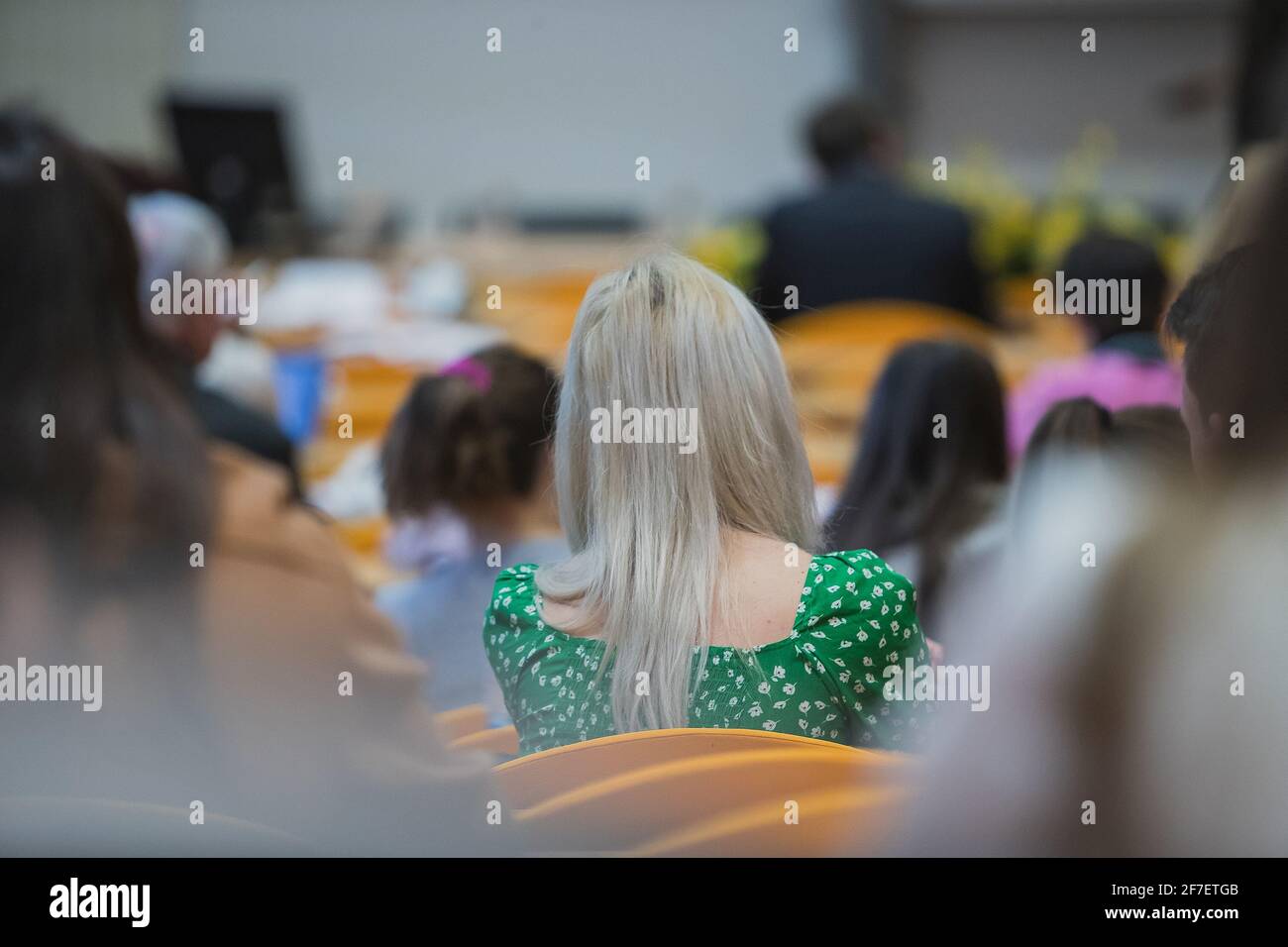 Female speaker classroom hi-res stock photography and images - Alamy