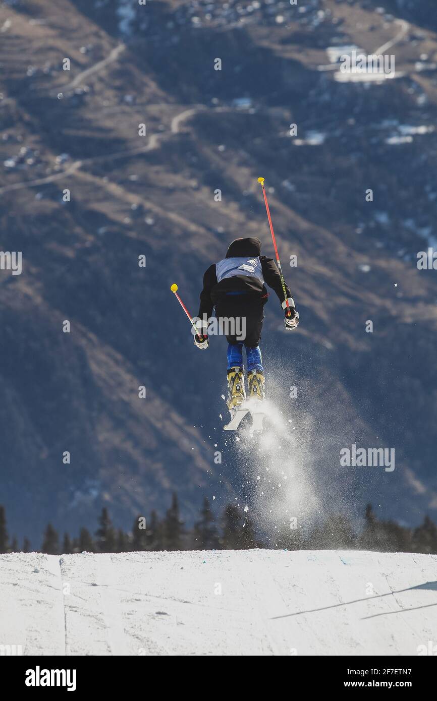 Towards the back hi-res stock photography and images - Alamy