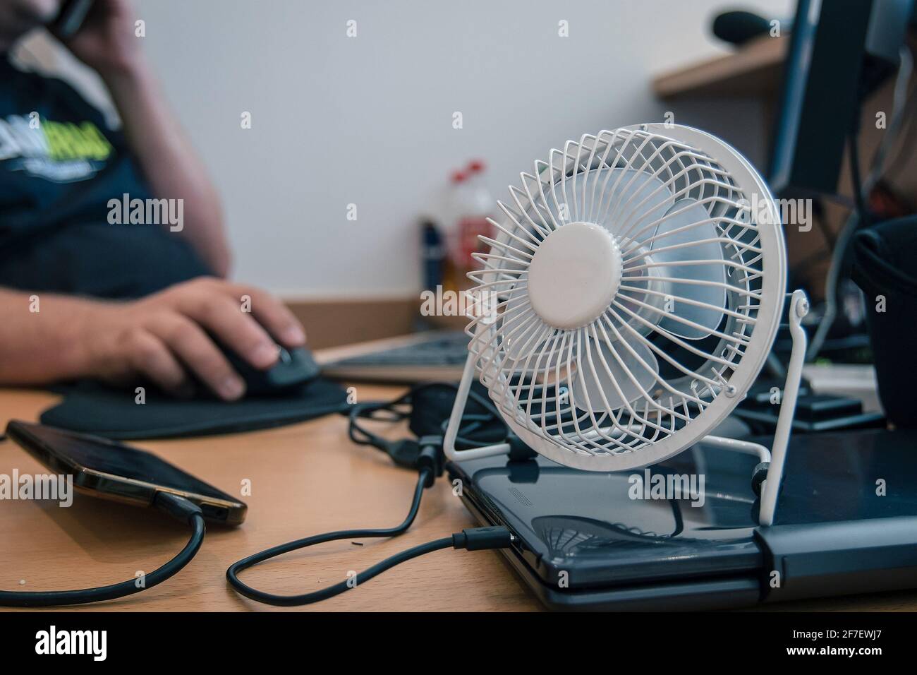 Desk ventilator hi-res stock photography and images - Alamy